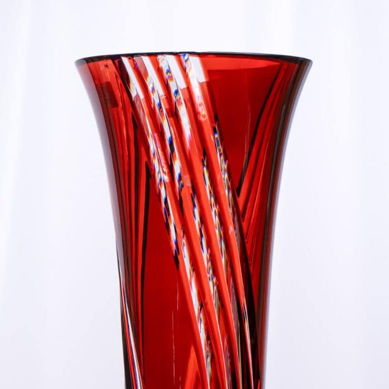 Red Cristallerie de Montbronn Crystal Vase | Plaza Hollandi